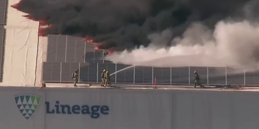 Shelter-in-place order issued in L.A. over massive commercial building fire