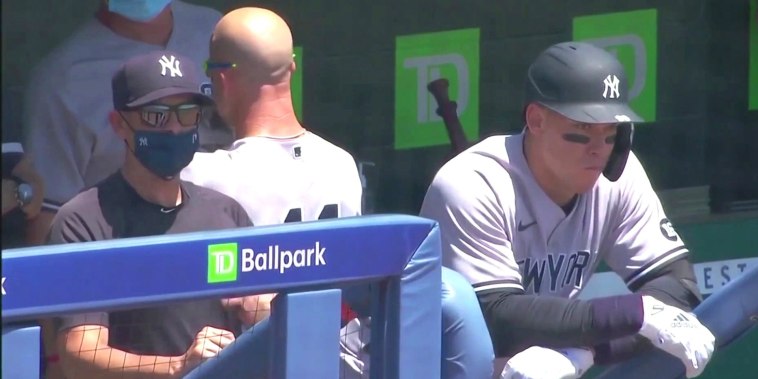 Chris Hemsworth gives behind-the-scenes look at his Thor fat suit