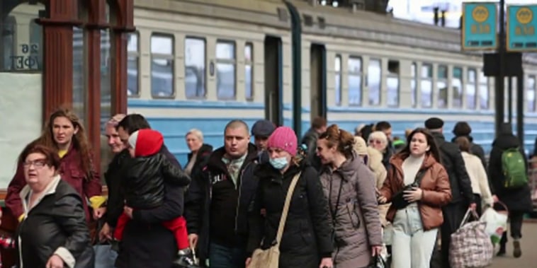 Patrick Frazee’s ex-girlfriend speaks out