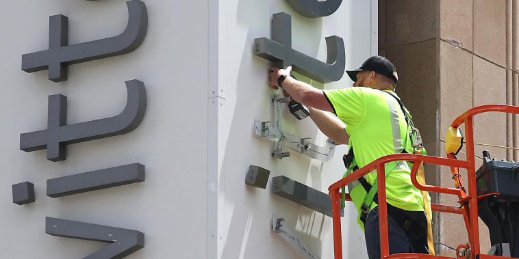 Social Media News: Facebook, Instagram, Snapchat, Twitter & More | NBC News