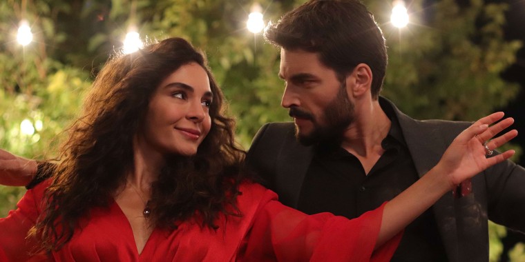 Hercai: Capítulos completos en español | Serie turca | Telemundo