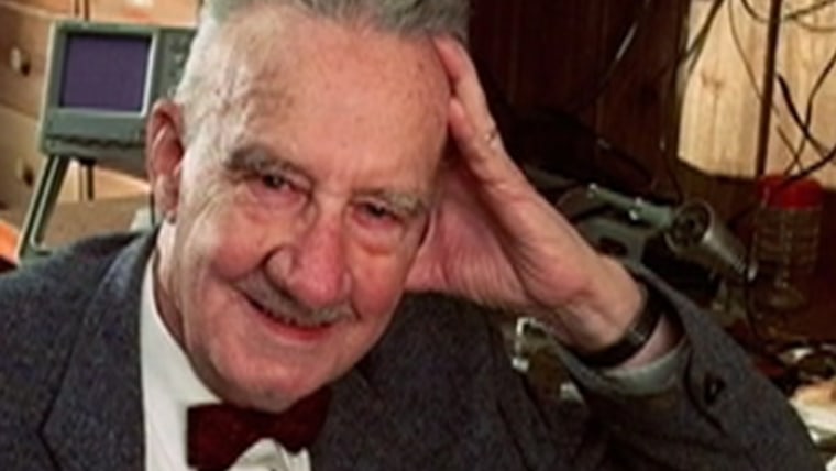 Pacemaker inventor dies