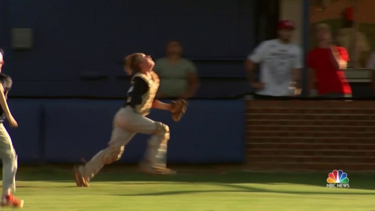 Inspiring America: One-Armed Baseball Player Dares to Dream