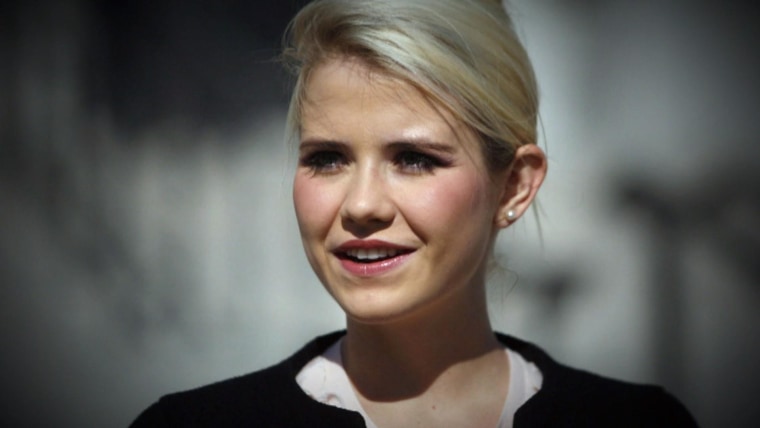 Elizabeth Smart begs court not to release her kidnapper early