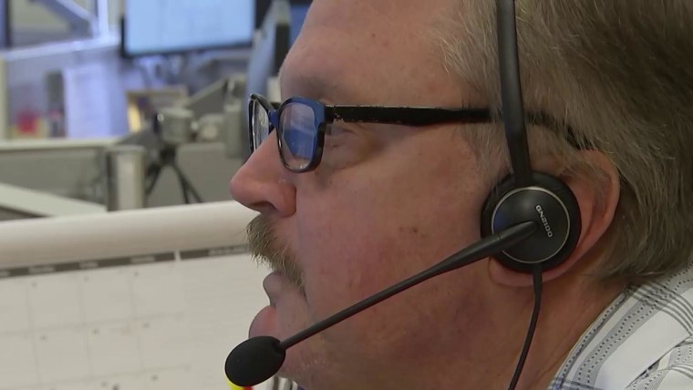 White House Veterans Affairs Hotline marks one year since opening