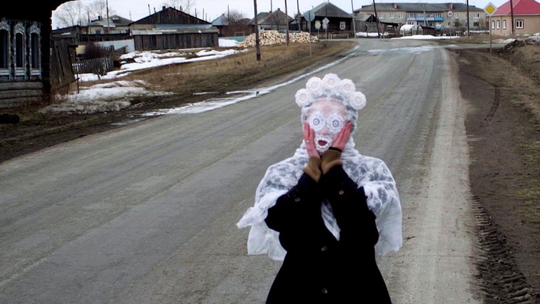 Artist Alisa Gorshenina uses masks to depict death of Yakshina, Russia