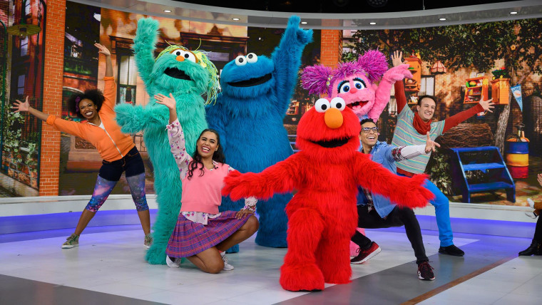 See Elmo and more ‘Sesame Street Live!’ pals perform on TODAY