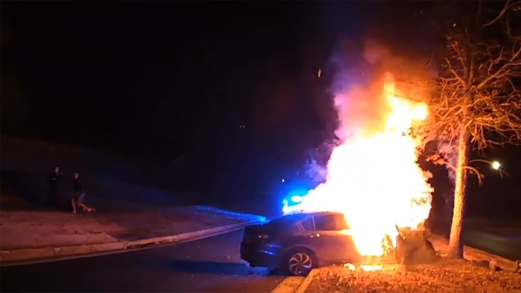 WATCH: Bodycam shows Georgia police rescuing passenger from burning car ...