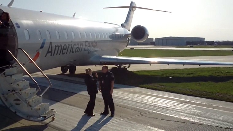 Passenger Jet Gets Stuck in Mud at Missouri Airport, Flight Cancelled