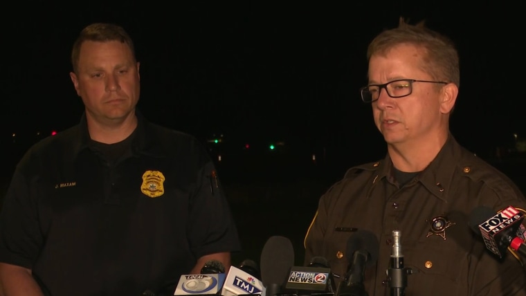 3 dead, including suspect, in shooting at casino hotel near Green Bay ...