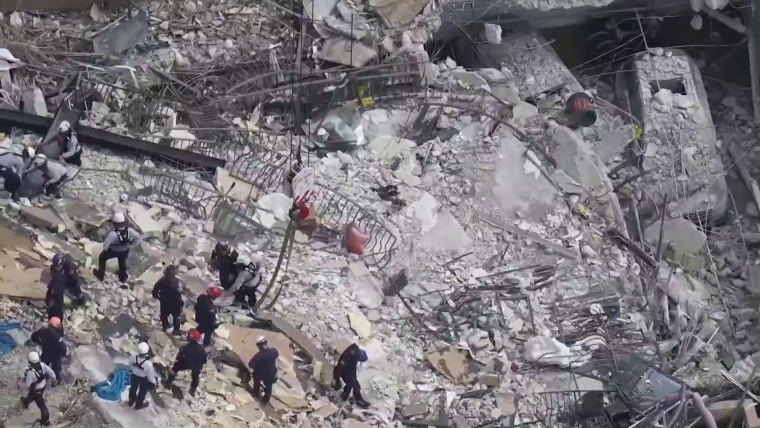 Structural engineer describes investigation into Surfside condo collapse Structural engineer describes investigation into Surfside condo collapse