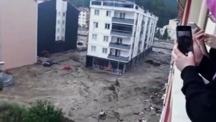 Turkey combats Black Sea floods, death toll rises to 27