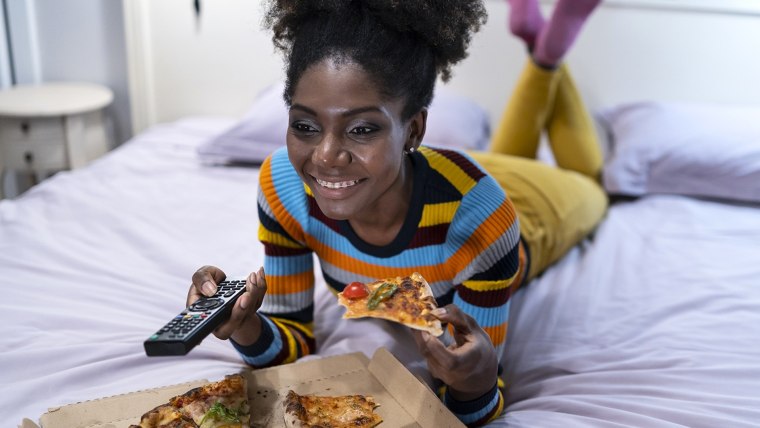 Should you eat food in bed? Hoda and Jenna debate!
