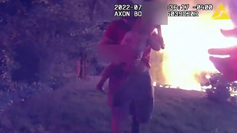 25-year-old Man Races Into Burning Home, Saves 5 Children