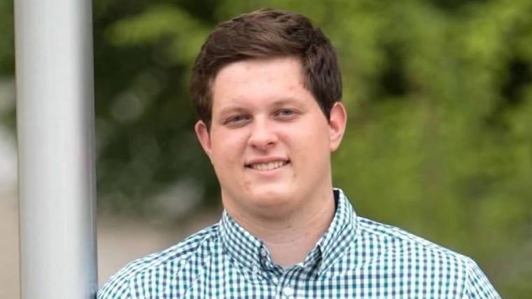 Good Samaritan praised for shooting Indiana mall gunman