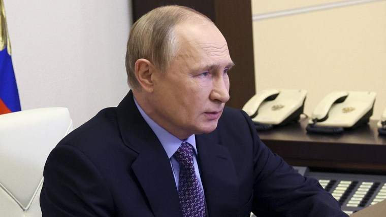 Is the US concerned Putin will be pushed to use nuclear weapons?
