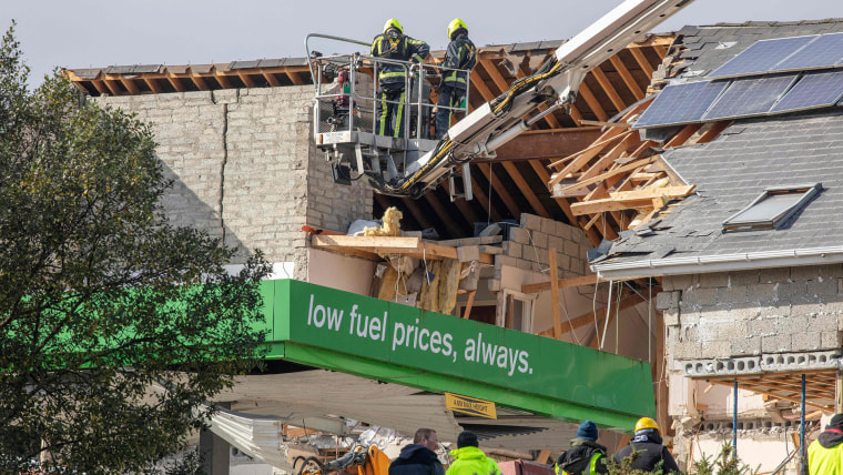 10 killed, 8 injured in an explosion at a gas station in Ireland