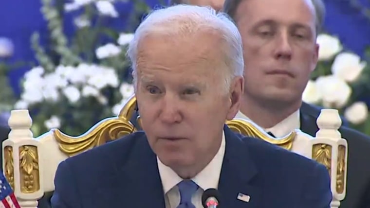 In Cambodia, Biden seeks to counter China's influence and Putin's war