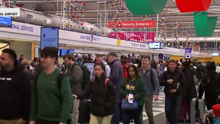 107 million across U.S. under winter alerts as holiday travel begins
