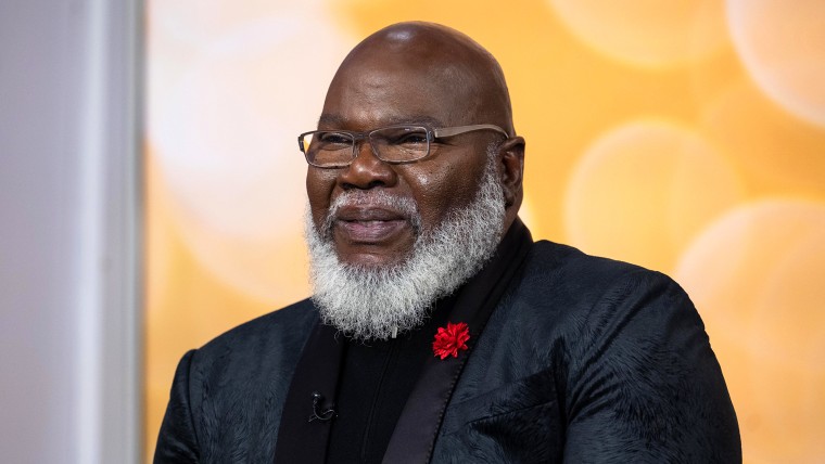 Bishop T.D. Jakes Stable After Experiencing 'Health Incident' During Service