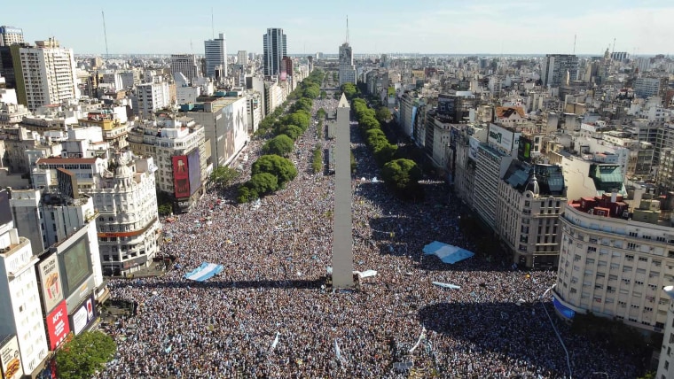 Huge crowds in Buenos Aires celebrate Argentina's World Cup win