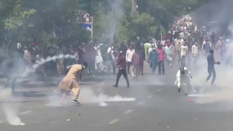 Protests erupt across Pakistan following arrest of former prime minister