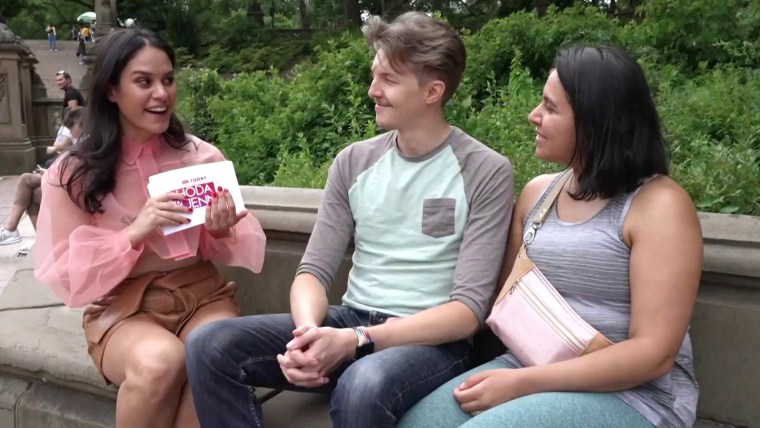 See couples play relationship trivia for a chance to win prizes!