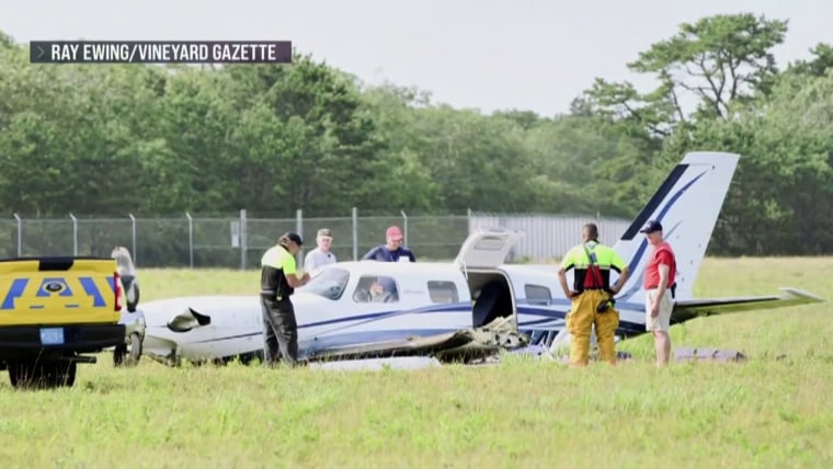 Small plane crash lands in Martha’s Vineyard after pilot suffers ...