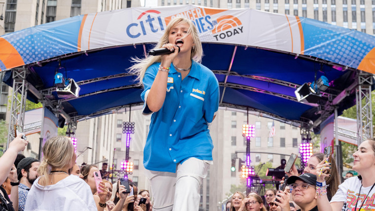 Watch Reneé Rapp perform ‘Too Well’ live on TODAY