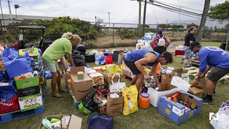 Residents rebuilding together after Maui fires