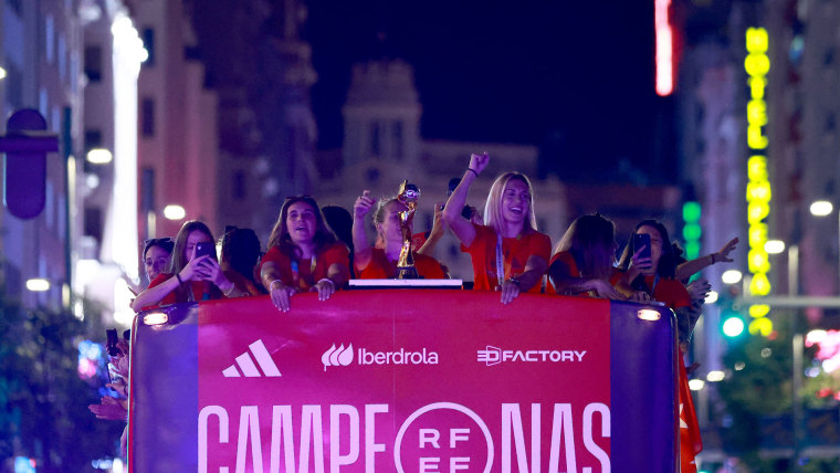 Spain kicks off victory parade after historic World Cup win
