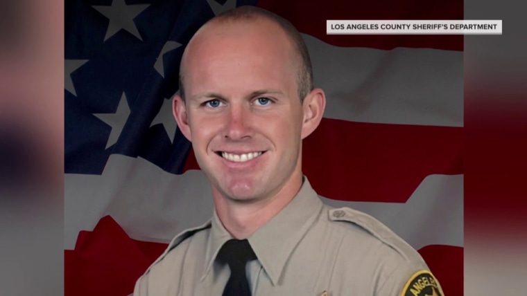 30 Year Old La Sheriff S Deputy Killed In Ambush Shooting