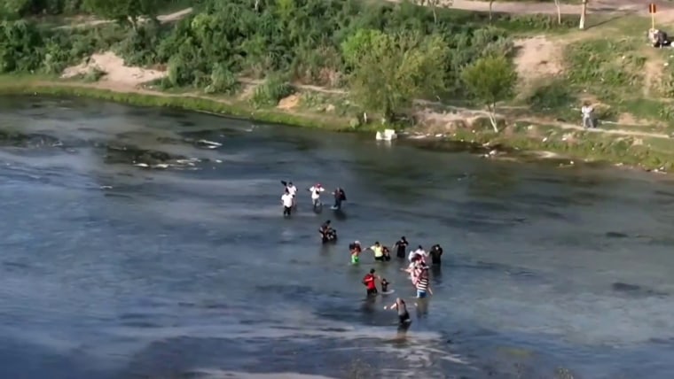 Eagle Pass, Texas at center of growing U.S. border crisis