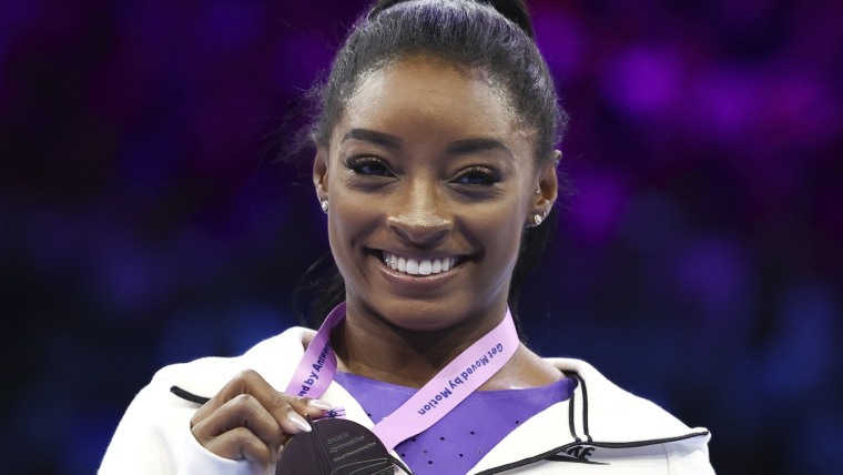 Simone Biles wins 5 medals at world championships, 4 of them gold
