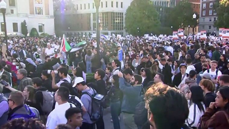 Israel-Hamas war escalating tensions at U.S. college campuses