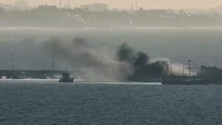 Video shows Israeli bombardments on 'Hamas naval targets at sea'