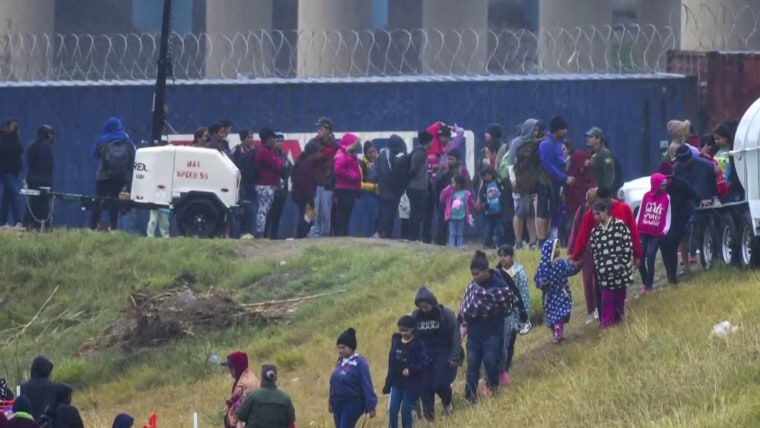 Texas sued over law allowing arrest of migrants who illegally cross border