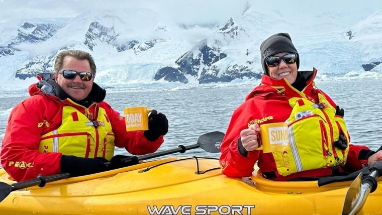 Kayakers snap Sunday Mug Shot in Antarctica!