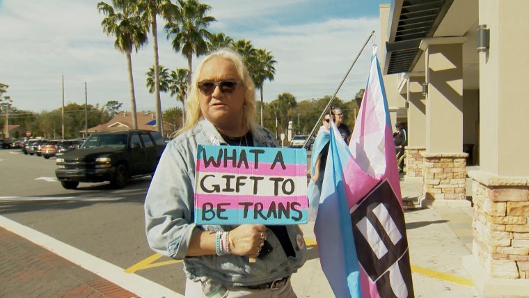 Transgender community demonstrates in Florida on license rule change