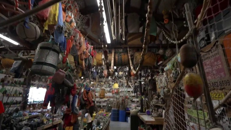 How this man turned found treasure into a beachcomber's paradise