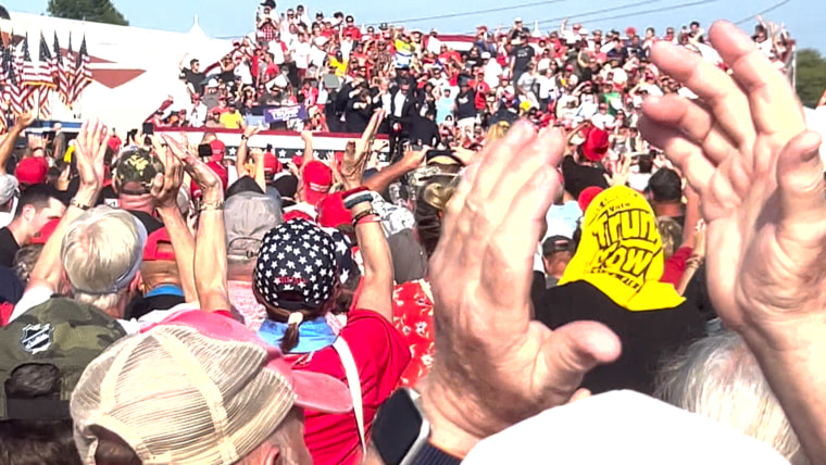 Video shows crowd's reactions moments after attempted Trump assassination