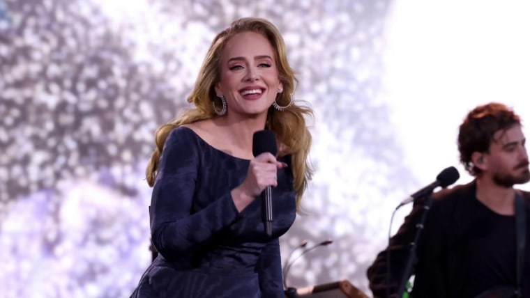 Adele Says She's Taking a 'Break' After Residency Ends