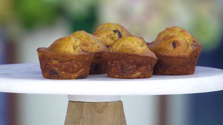 Cooking with Cal: Dylan shares her pumpkin banana muffin recipe