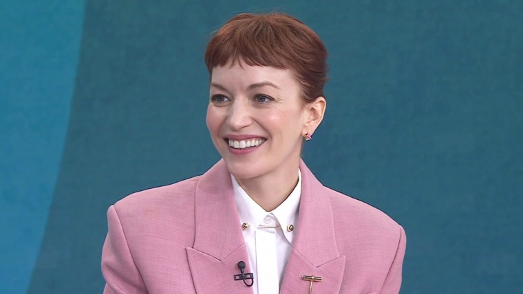 Britt Lower and TODAY co-anchors bond over love of trapeze