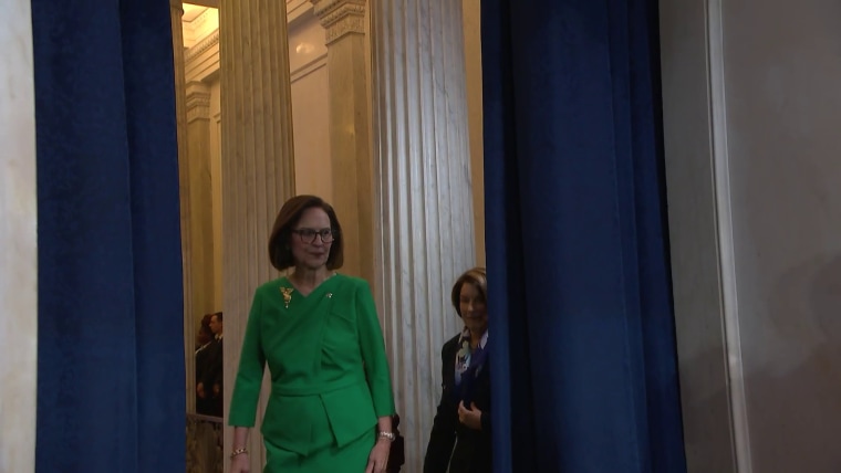 Congressional leadership enters Trump’s inauguration