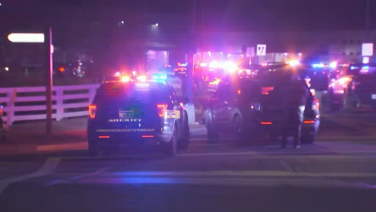 Suspect arrested after 2 killed and 4 injured in Ohio warehouse shooting