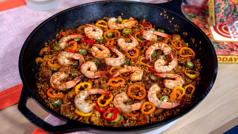 Cast-iron paella with shrimp: Get chef JJ Johnson’s recipe!