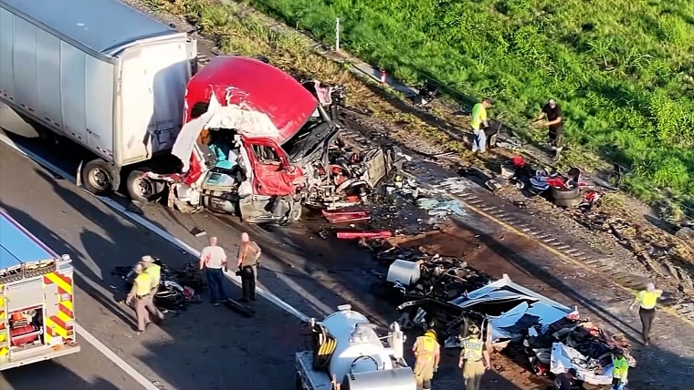 Texas truck crash kills four members of the same Fort Worth family
