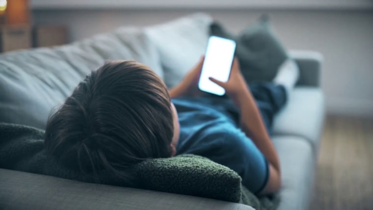 New Study Reveals Impact of Online Content on Young Boys