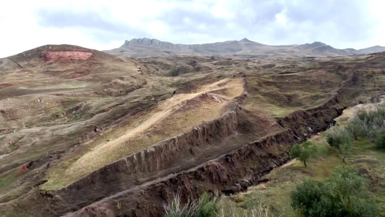 Is This Imprint in Turkey's Mountains Evidence of Noah’s Ark?